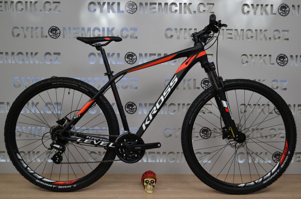 Kolo Kross LEVEL 1.0 BLACK / RED / WHITE MATTE - CykloNěmčík.cz