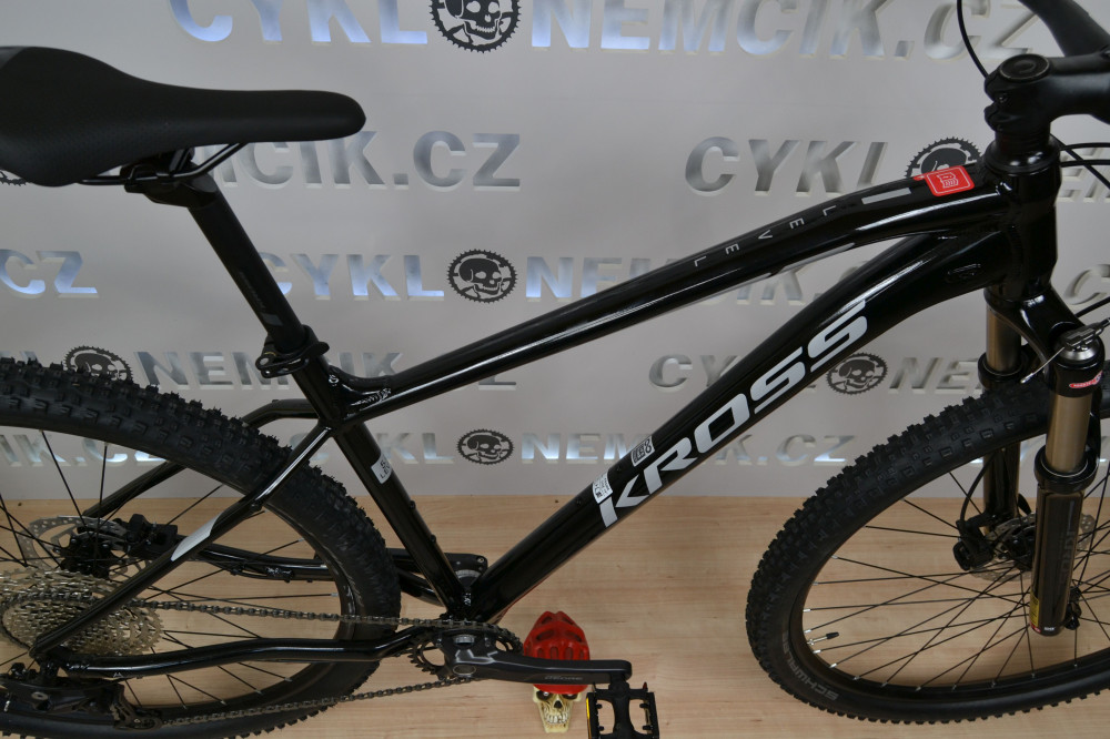 Kolo Kross LEVEL 5.0 SR BLACK / SILVER GLOSSY - CykloNěmčík.cz