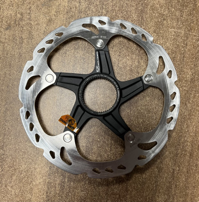 Brzdový kotouč SHIMANO XT RT-MT81 160mm - CykloNěmčík.cz