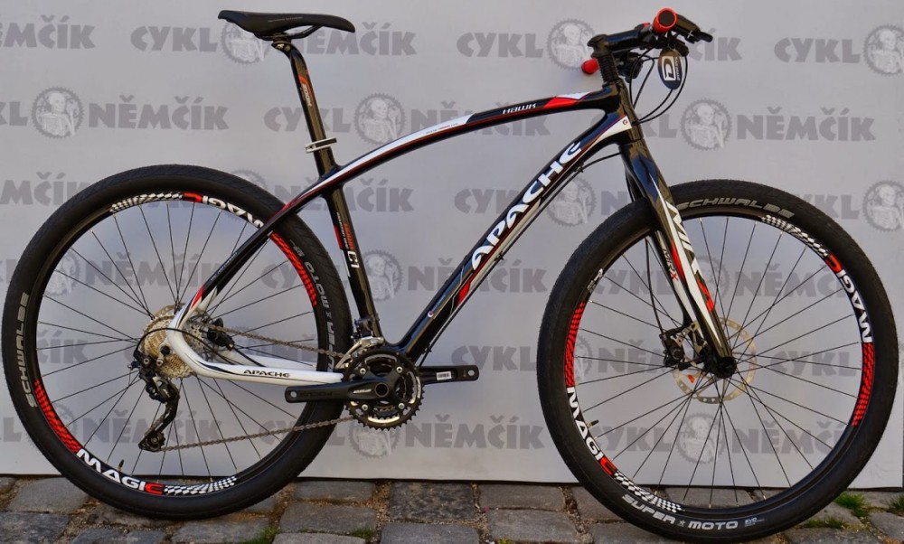 Kolo Apache Hawk C1 29 Carbon SLX pevná - CykloNěmčík.cz